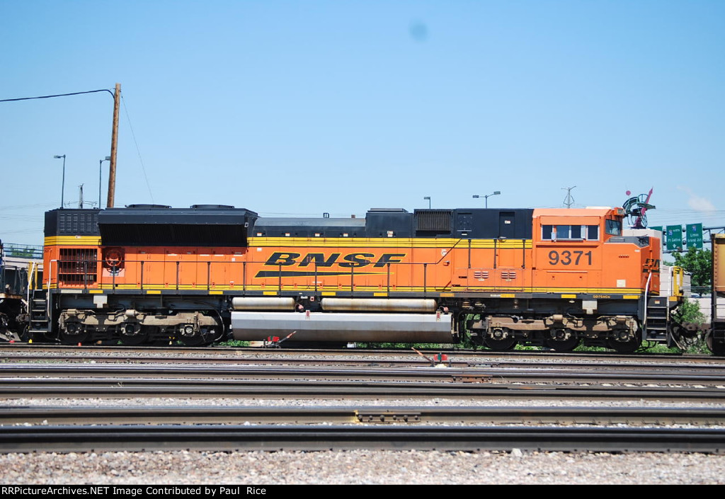 BNSF 9371